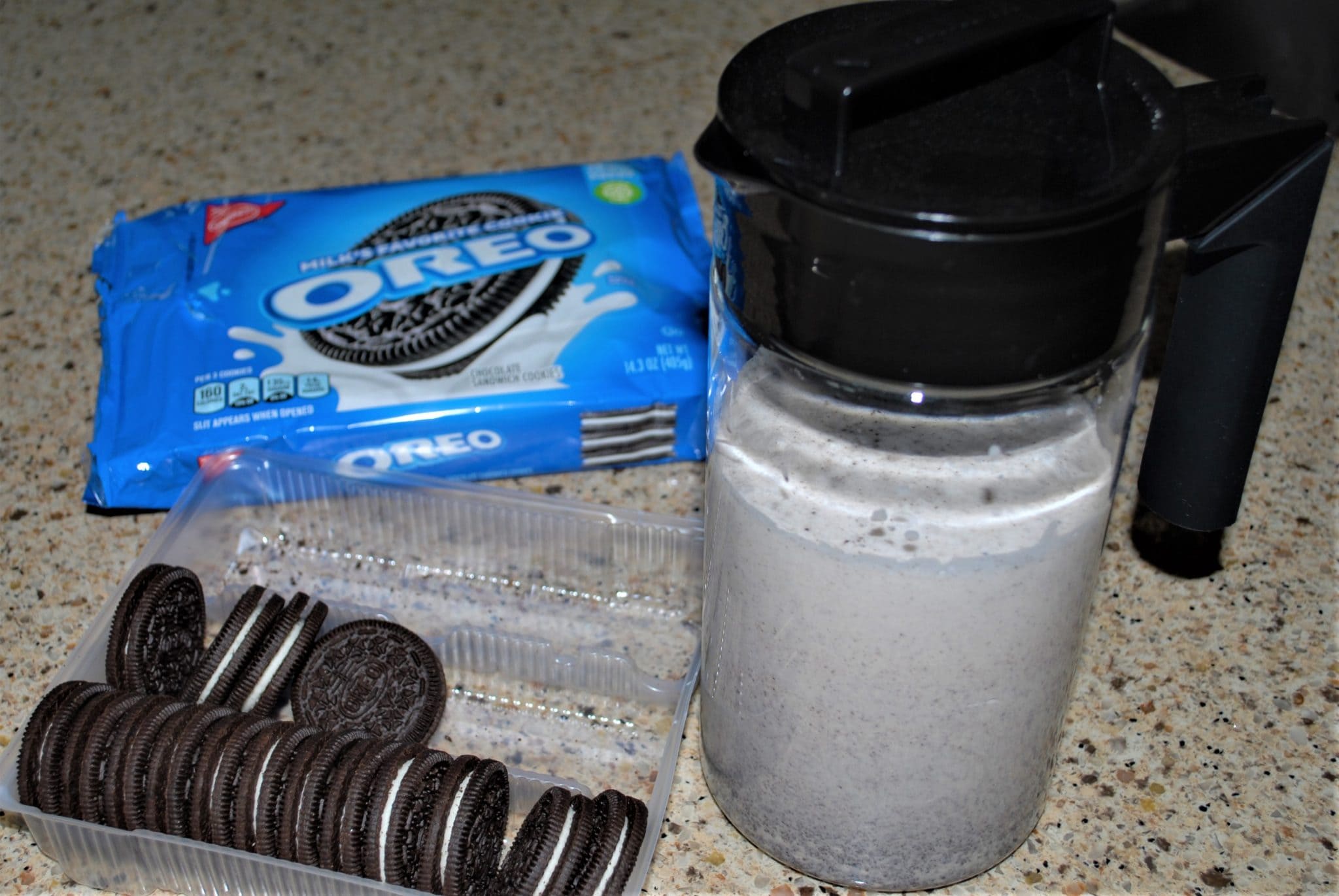 Make these Amazing Oreo Cookie shooters for your next party - Watch ...